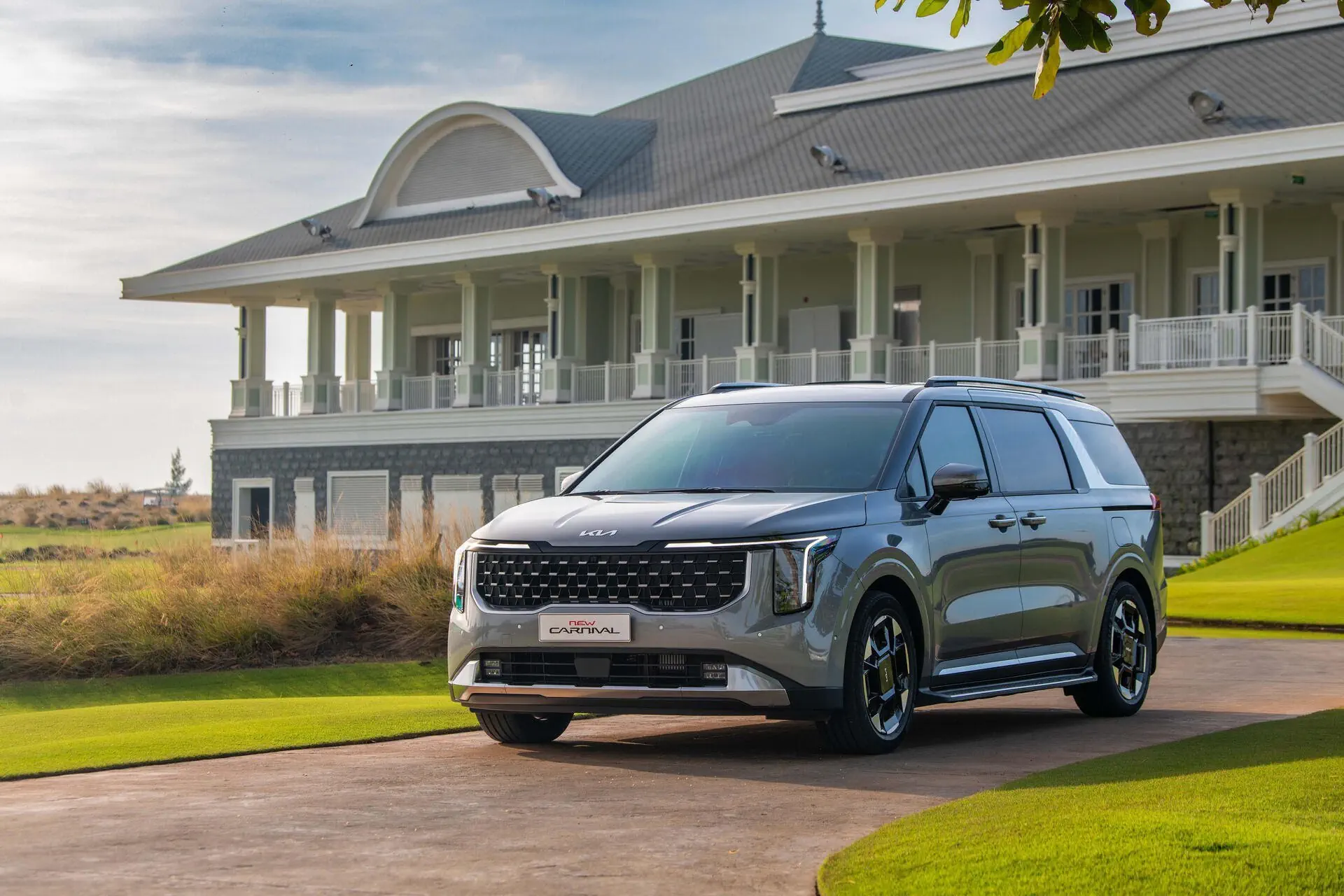 Thuê xe Carnival Phường Bàn Cờ – Giải pháp vận chuyển an toàn và chuyên ...